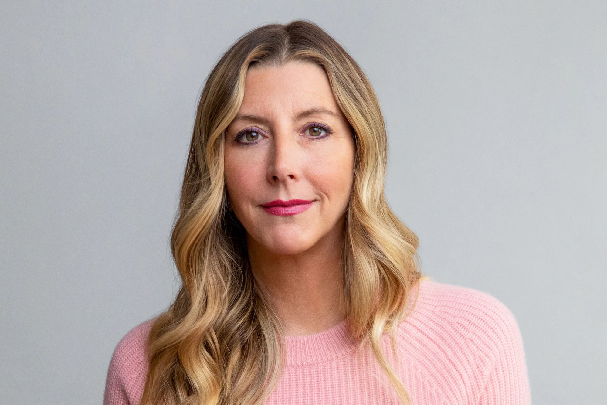 Sara Blakely y Spanx: De una Idea Simple a un Imperio Multimillonario ...
